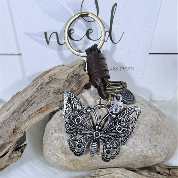 AKreativDesign | Other | Leather Metal Butterfly Keychain Key Chain ...